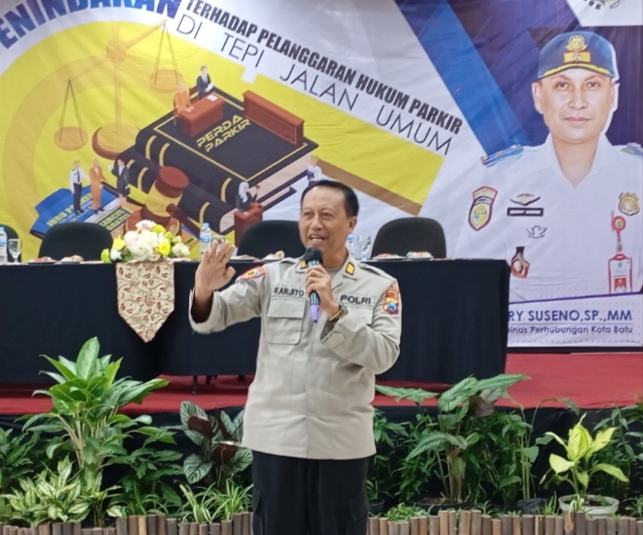 Dishub Sosialisasi Pembinaan Juru Parkir di Kota Batu 2024 ...